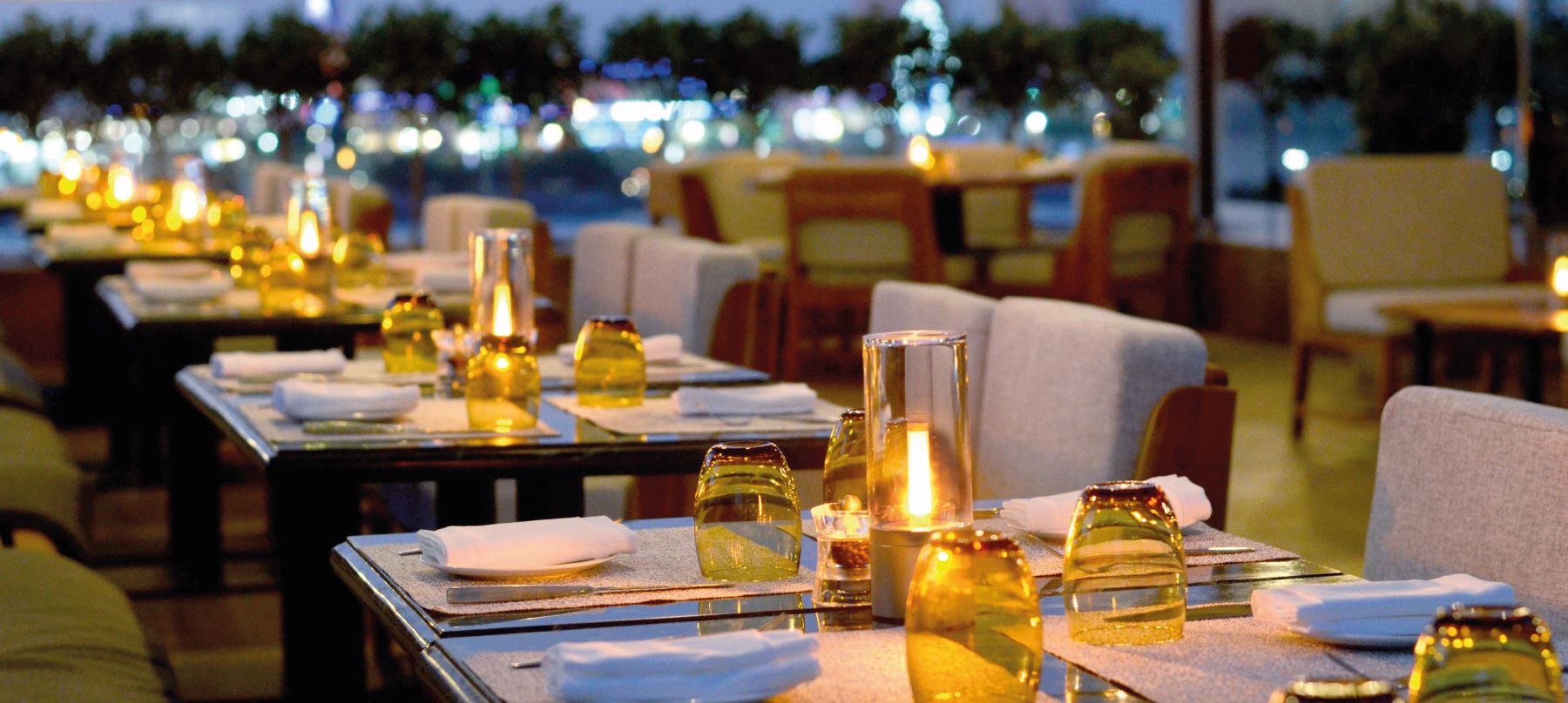 Azura Panoramic Lounge | The St. Regis Abu Dhabi