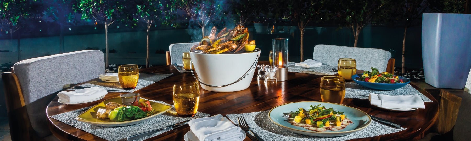 Menus | Azura Panoramic Lounge